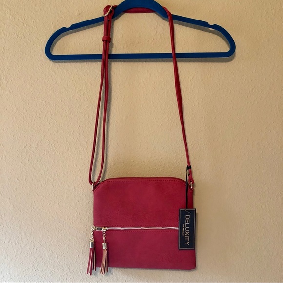 Deluxity Los Angeles | Bags | Deluxity Los Angeles Crossover Purse ...